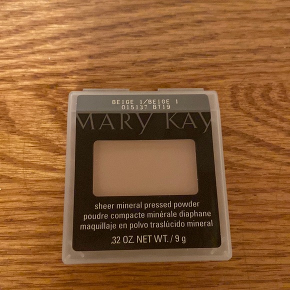 Mary Kay | Makeup | Mary Kay Sheer Mineral Pressed Powder Accepting ...